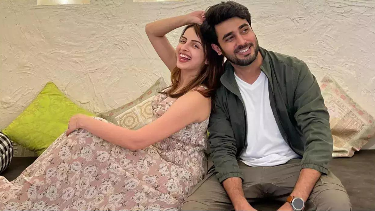 Exclusive! Shrenu Parikh, Akshay Mhatre’s Wedding Date Out | Zoom TV