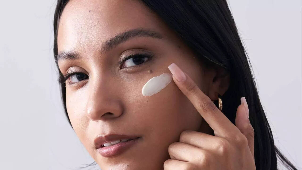 Things Essential in a Bride's Makeup Kit