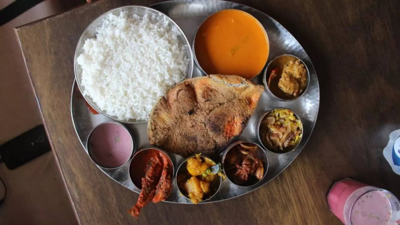 Kashmir To Kerela: 9 Delicious Thalis You Must Try From These Places