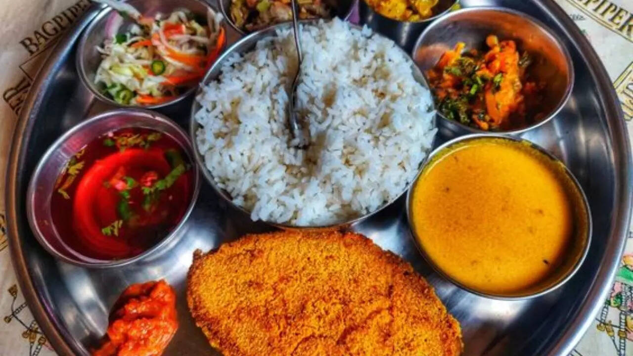 Kashmir To Kerela: 9 Delicious Thalis You Must Try From These Places