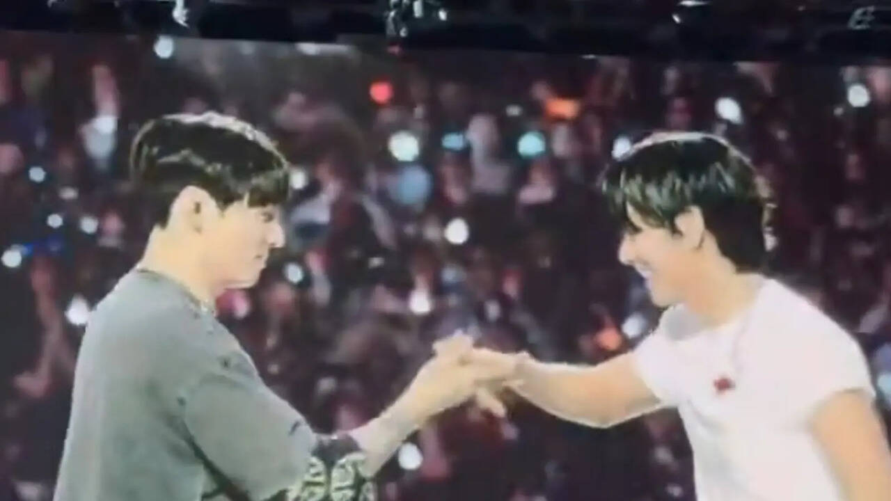 BTS members Jungkook and V Add Unique Flair to Their Handshake During ...
