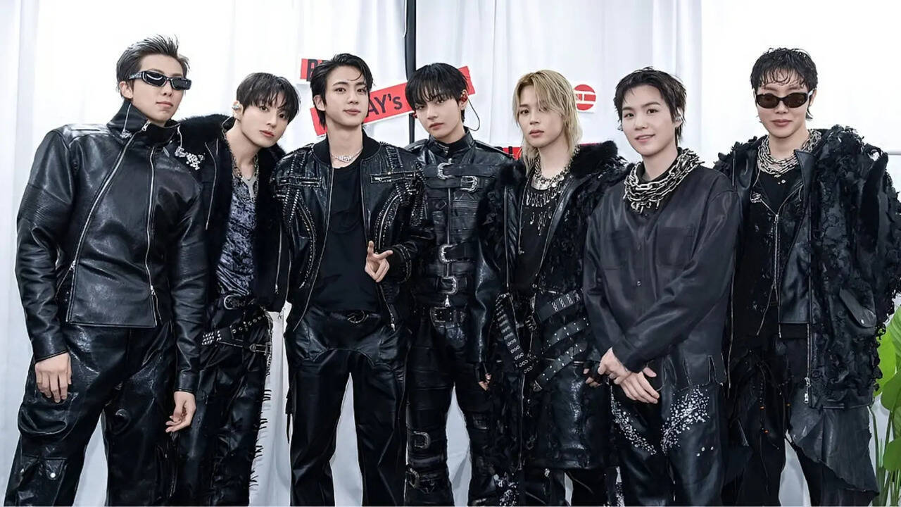 BTS ARIRANG Maintains Dominance on Billboard 200 - First K-Pop Album to ...