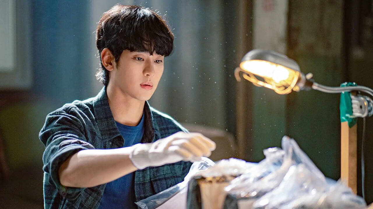 Kim Soo-Hyun Prepares for Return with Unreleased Knock-Off? Disney+ ...