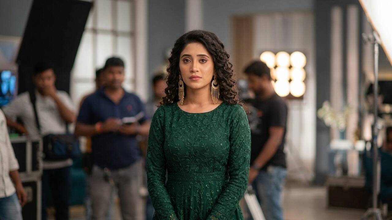 Seher's Arrival: Will Shivangi Joshi or Ashi Singh Take Over as the New ...