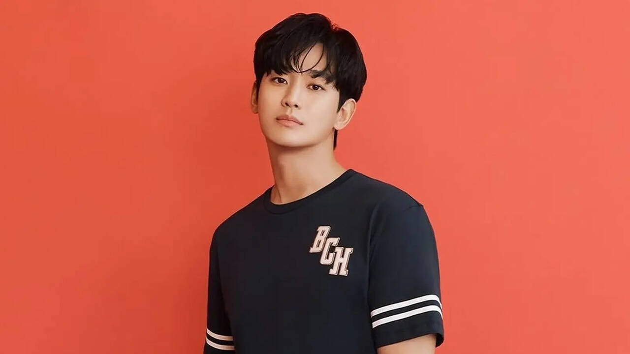 Kim Soo-Hyun Supporters Start Countdown for Comeback; All You Need to ...