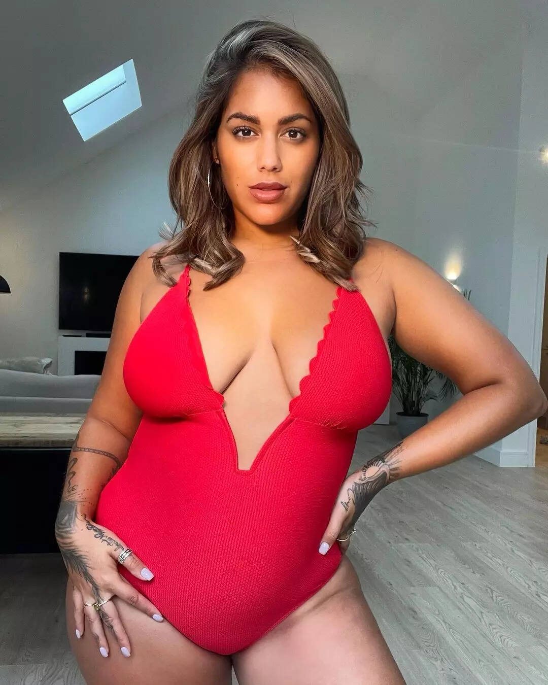 Malin Andersson hot pics: These bikini outings of the reality TV star will take your breath away ...