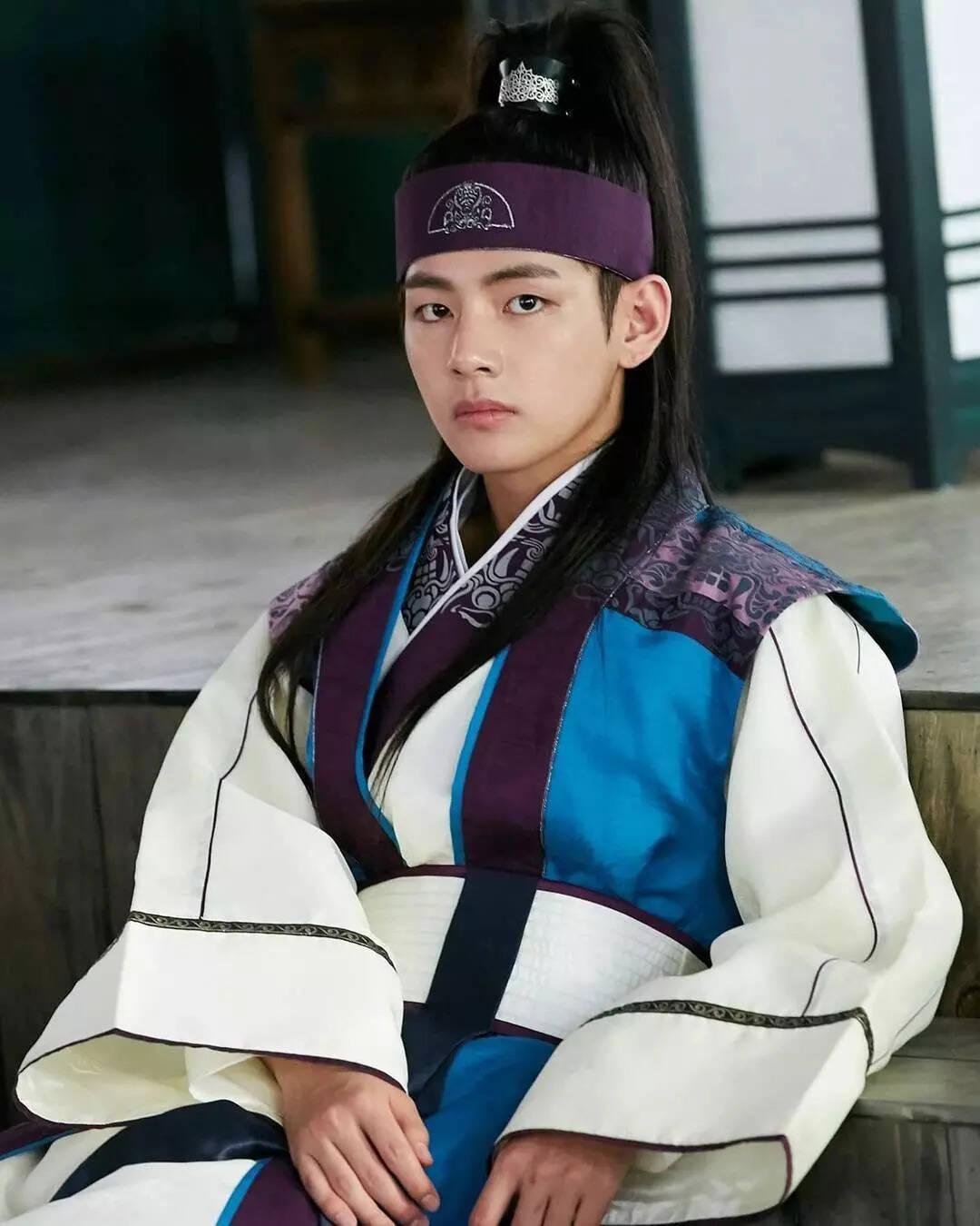 Watch BTS' singer V grow up in photos from 2013 to now | Zoom TV