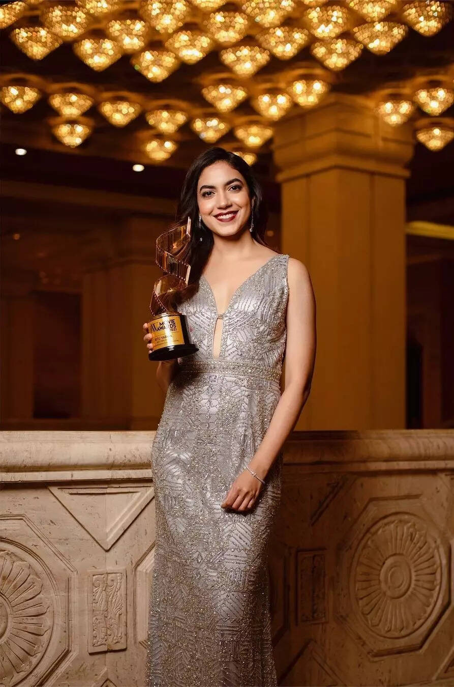 Ritu Varma birthday: The Tollywood diva's glamorous style statement ...