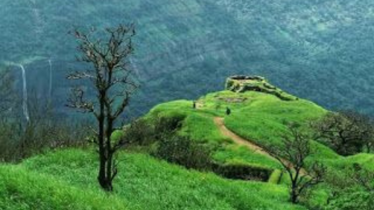 5 Historical Places In Maharashtra To Witness The Beauty Of Monsoon ...