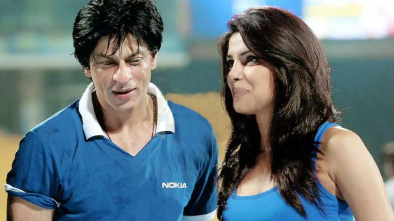 Lookback At Timeline of Shah Rukh Khan, Priyanka Chopra Dating Rumours Back In 2013