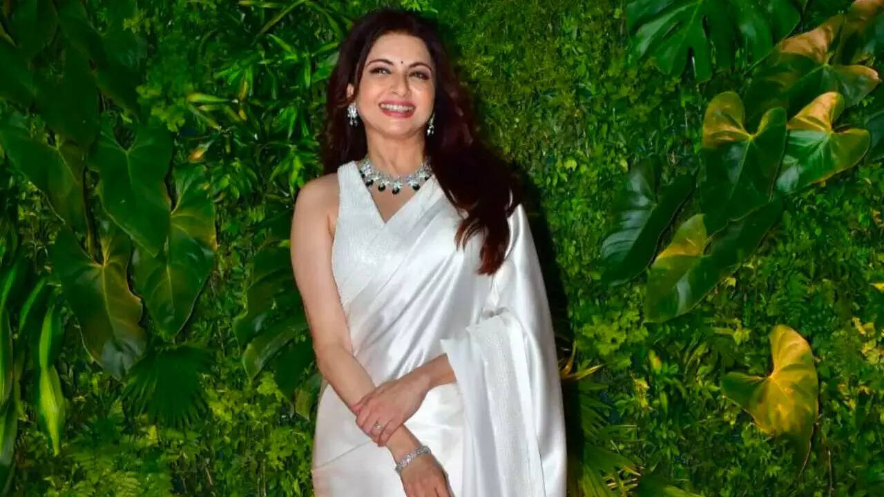 Madhuri Dixit To Neena Gupta: Inside Bhagyashree's Star-Studded Birthday Bash