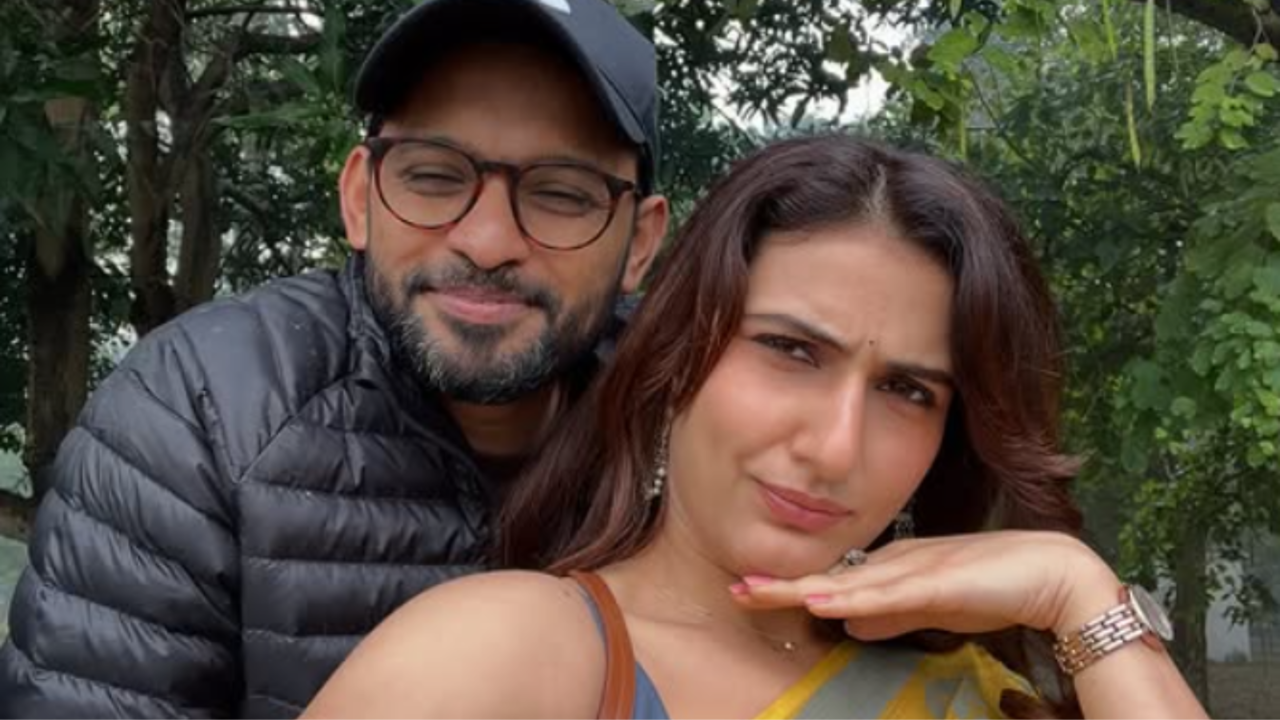 Fatima Sana Shaikh Labels Aap Jaisa Koi Director Vivek Soni as a 'Bollywood Encyclopedia ...