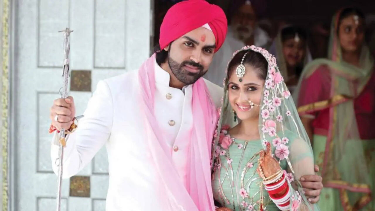 Hunar Hali and Mayank Gandhi's Wedding Facing Challenges? Here's What ...