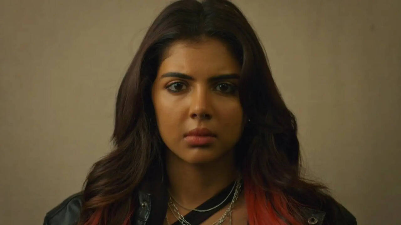 Lokah Twitter Review: Social Media Users Describe Kalyani Priyadarshan's Movie as 'Wildly ...