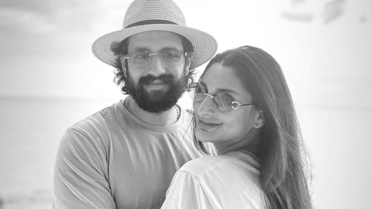 Akhil Akkineni Shares Sweet Photo with Spouse Zainab Ravdjee, Refers to ...