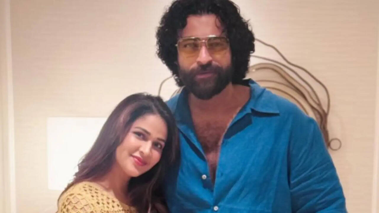 Varun Tej and Lavanya Tripathi Celebrate the Arrival of Their Son | Zoom TV