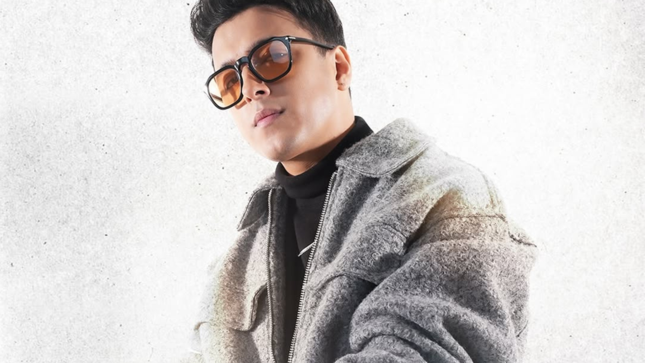 Aditya Rikhari's concert in Noida descends into chaos as a brawl breaks ...