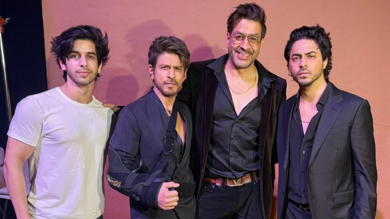 Bollywood's Rajat Bedi expresses gratitude to Shah Rukh Khan for nurturing storyteller Aryan ...