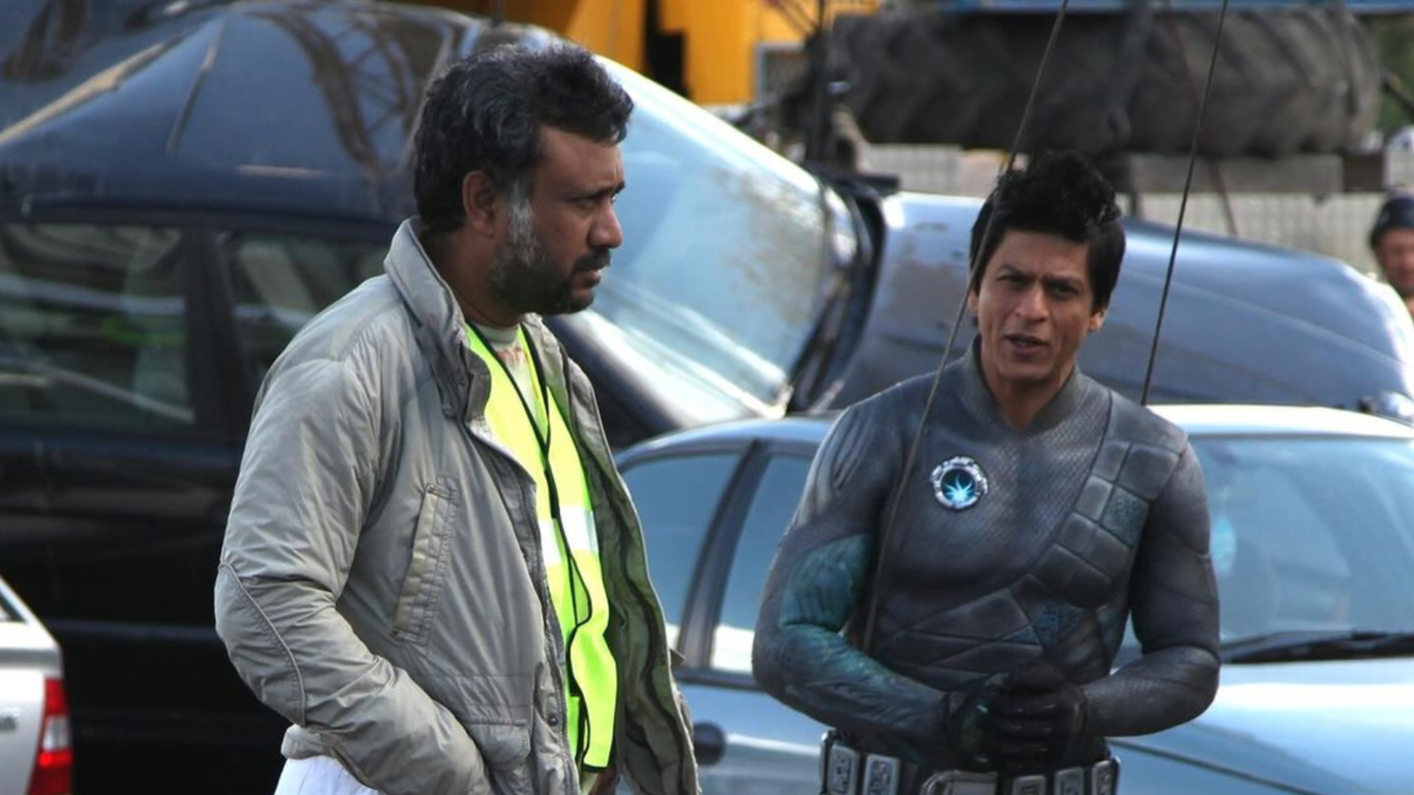 Anubhav Sinha Explains the Significance of Shah Rukh Khan's Ra. One: Despite No Responses to My ...