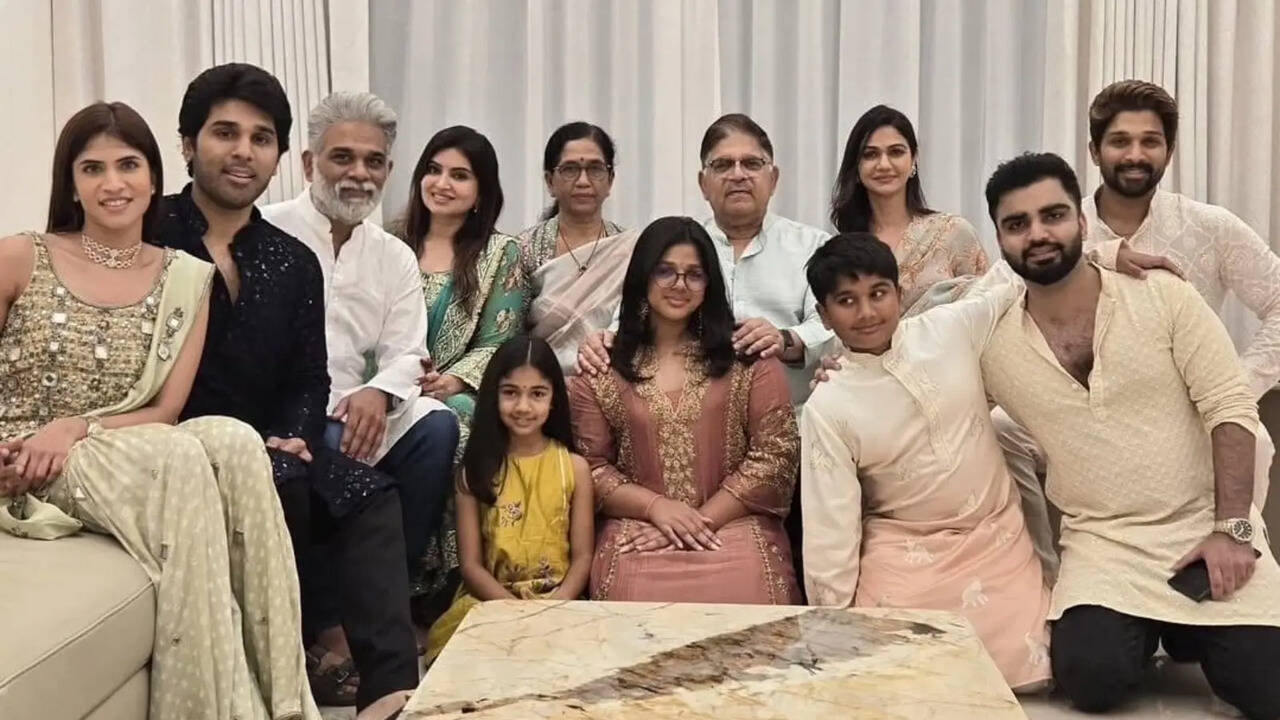 Nayanika, the fiancée of Allu Sirish, joins Allu Arjun and his family in celebrating Diwali ...
