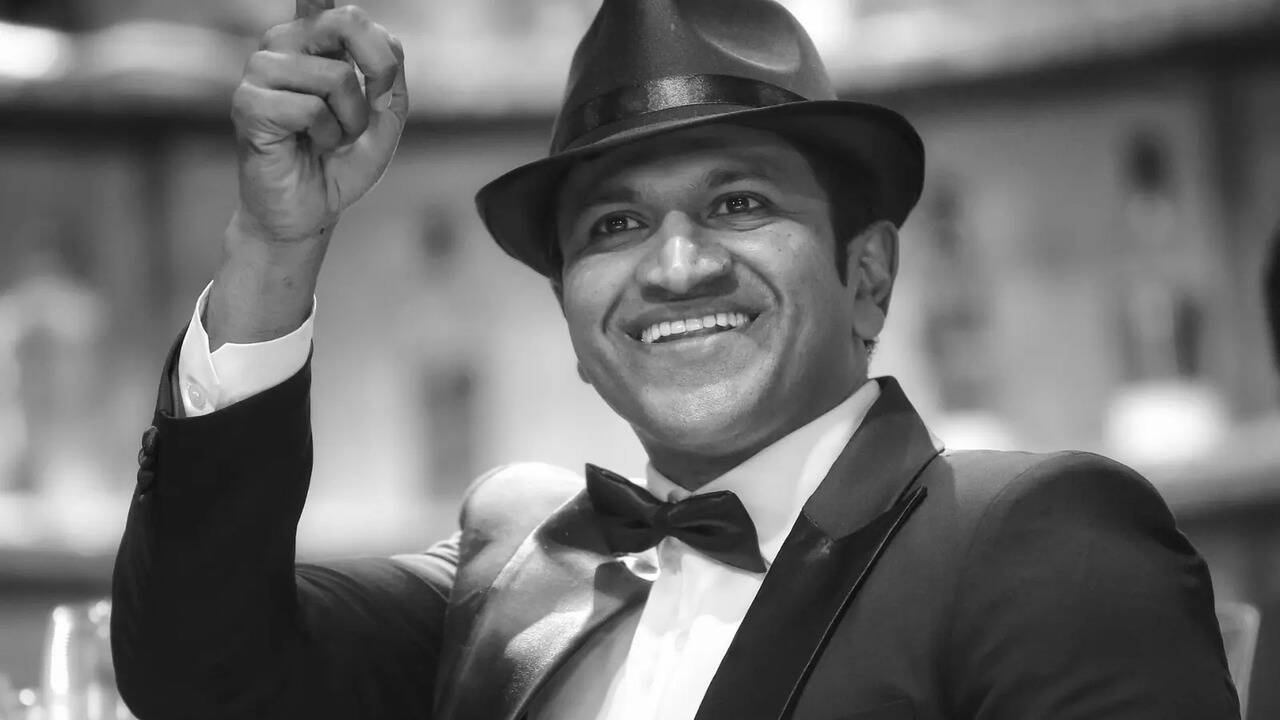 Fourth Death Anniversary of Puneeth Rajkumar: Actor's Spouse and ...