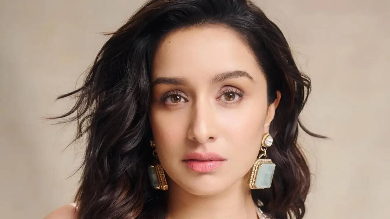 Shraddha Kapoor INJURED While Shooting for Eetha, Production Stops ...