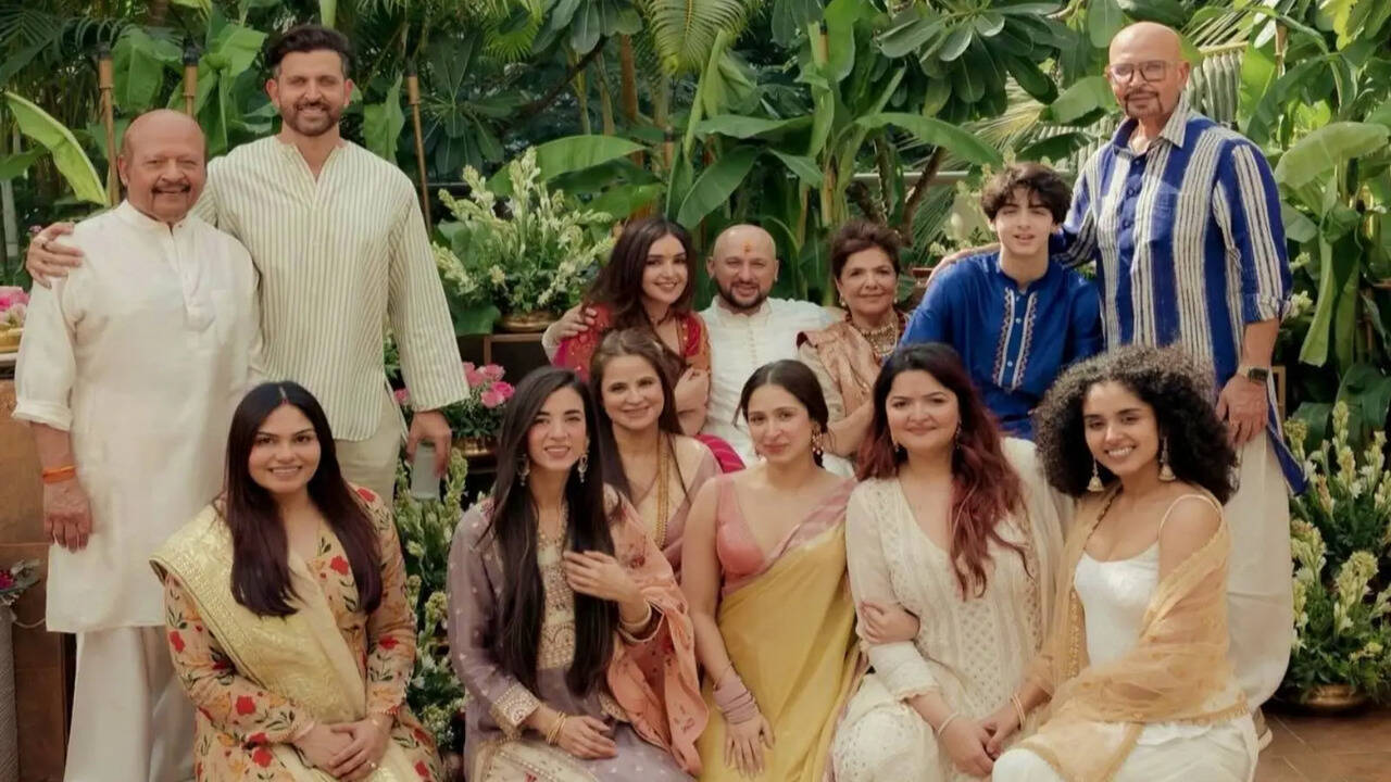 Hrithik Roshan and Saba Azad Share a Family Moment at Eshaan's Engagement – Check Out the Photo ...