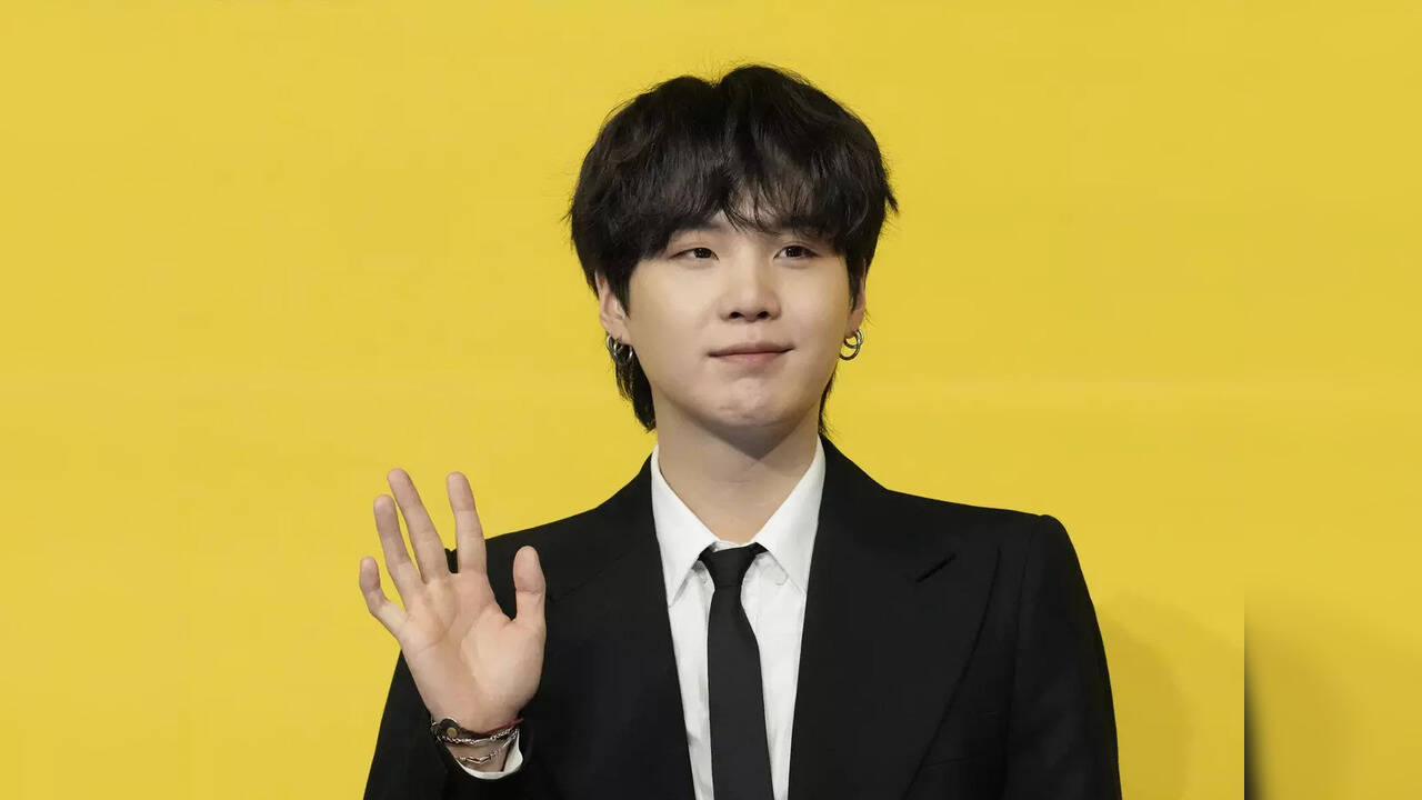 BTS's Suga proves his undeniable love for ARMY and music with the ...