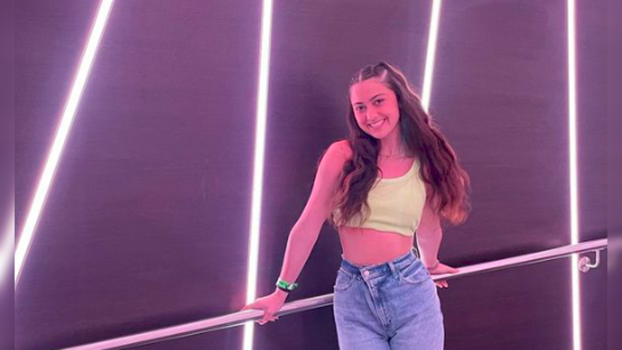 Family of the face of the grinning girl meme, Kailia Posey, reveals she ...