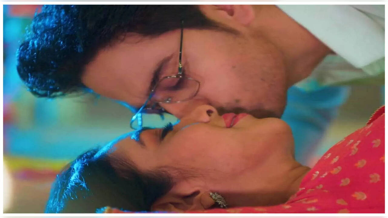 Anupama Twist: अनुपमा-अनुज के रोमांटिक वीडियो ने मचाया सोशल मीडिया पर तहलका-Anupama Twist ...